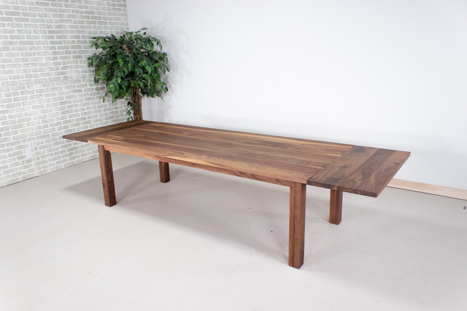 Why You Should Consider A Wood End Extension Table? – Loewen Design Studios